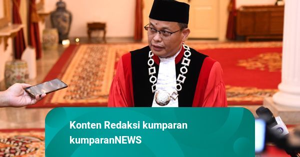 Pimpinan Komisi III: Pelantikan Guntur Jadi Hakim MK Tak Langgar Konstitusi | kumparan.com